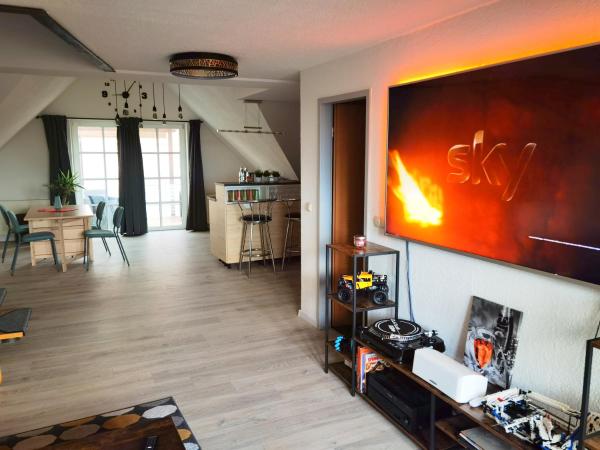 Großes Offenes Loft Oder Kleine Gemütliche Wohnung Mit Balkon - Barleben