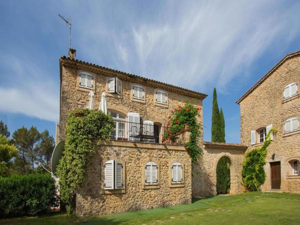Chateau In Lorgues With Pool & Vineyard Views - Lorgues