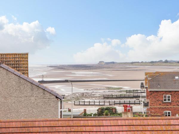 Ty Uchaf - Rhyl