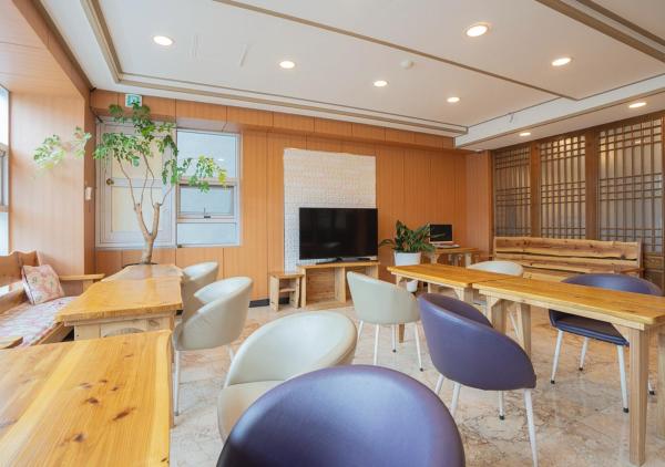 J2 Family Hotel - Jeju-si