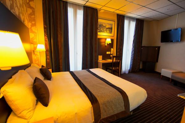 Hôtel Des Trois Gares - Charenton-le-Pont