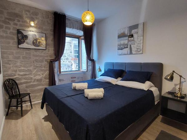 Central Palace Apartment ŠIbenik - Lozovac