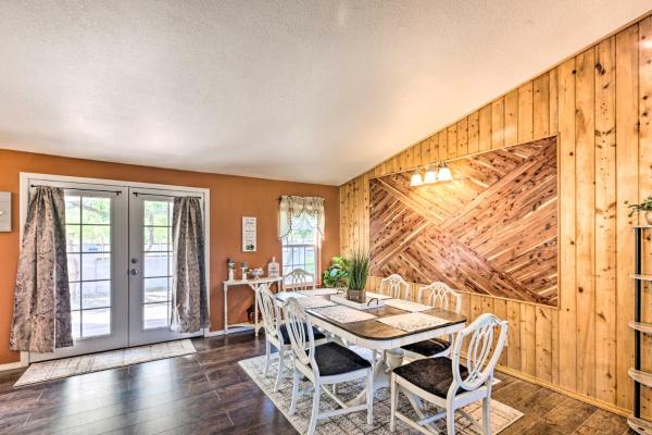 Peaceful Vadito Family Home Near Taos Valley! - Peñasco, NM