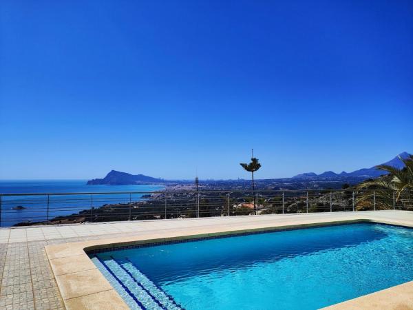 Seaview 6br Villa With Private Pool - Altea