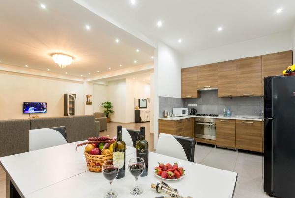 Serviced Apartment On Rustaveli Avenue 7 - Tbilisi