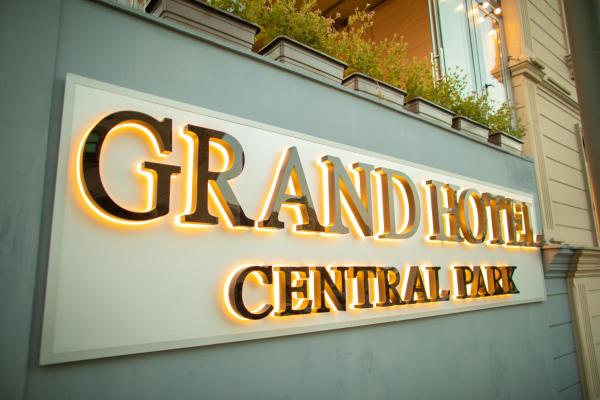 Grand Hotel Baku Central Park - Baku