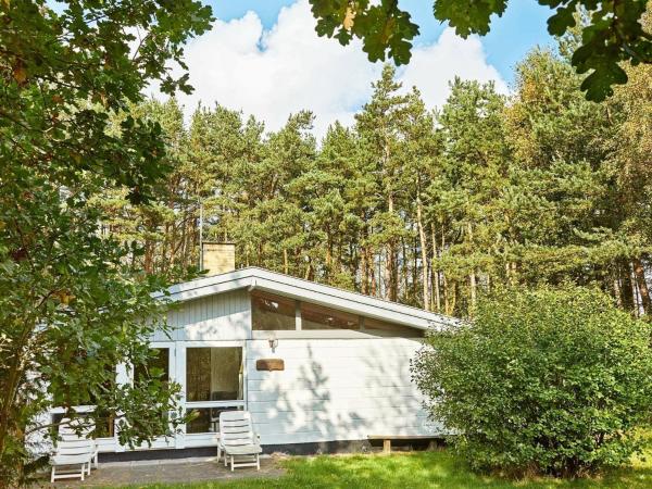 6 Person Holiday Home In Aakirkeby-by Traum - Dánia
