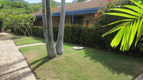 Magnetic Shores Unit 3 - Magnetic Island