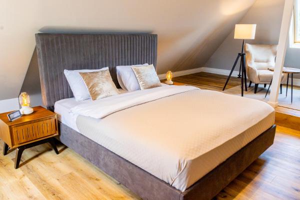 Moderne Maisonette Ferienwohnung Mit Gartenzugang, Nur 7 Gehminuten Zum Strand, Parkplatz & Fahrradunterstellplatz - Timmendorfer Strand