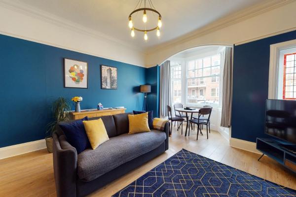 No.10 Seaside Apartment - 1st & 2nd Floor - Scarborough