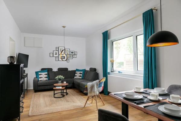 Charmantes Townhaus Mit Garten, W-lan & Netflix - Potsdam