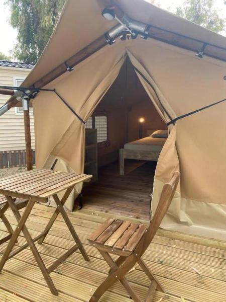 Camping Miramar Playa - Camas Individuales - Torredembarra