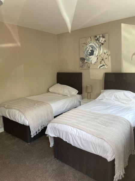 Tall Pines Lodges -