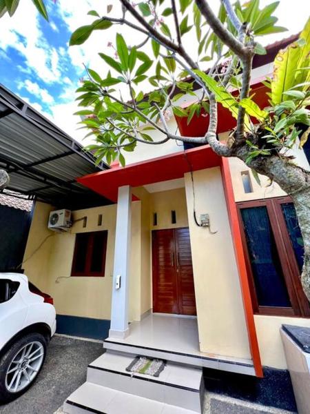 Three Bedrooms House Djanuraga House 5 - Denpasar
