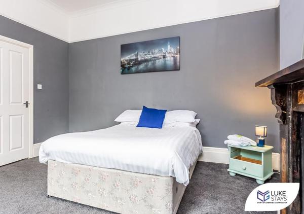Luke Stays - Brandling Street - Sunderland