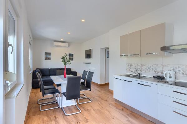 Holiday House Chill Out Loborika Pula 6 Persons - Istria