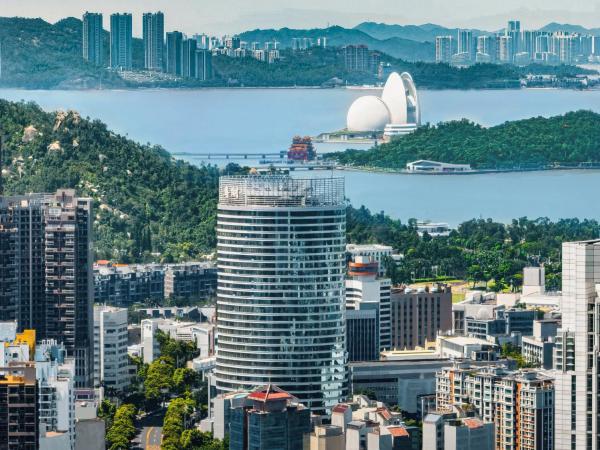 Crowne Plaza Zhuhai City Center By Ihg - Offers Free One-way Shuttle To Chimelong Ocean Kingdom - Zhuhai