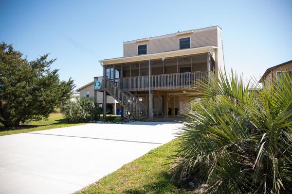 Apt Not By Oak Island Accommodations - Oak Island, NC