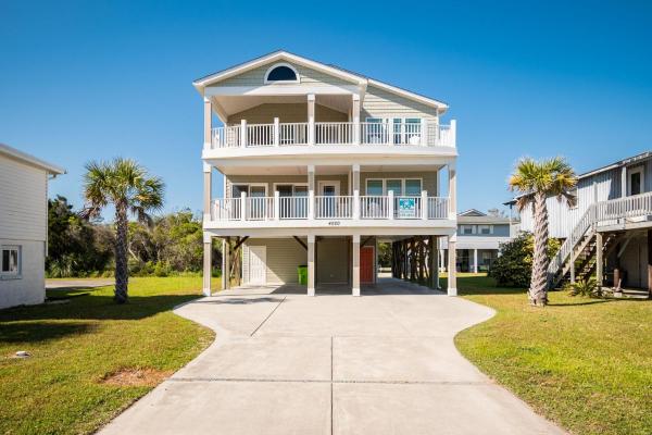 Lost Shaker Of Salt By Oak Island Accommodations - Oak Island, NC