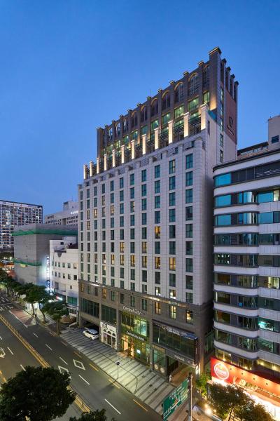Jeju Central City Hotel - Jeju-do