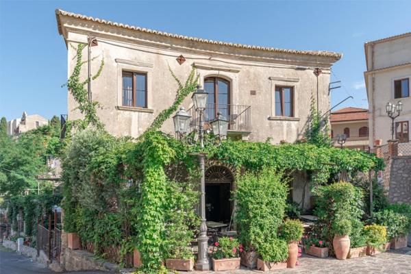 Bar Vitelli Charming Suites - Nizza di Sicilia