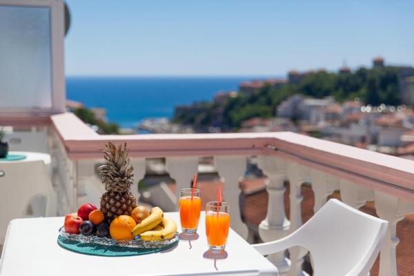 Castello Apartments - Montenegro