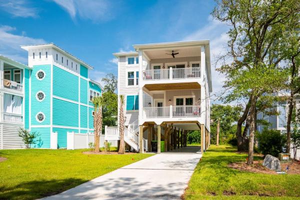 Paradise Pointe By Oak Island Accommodations - Southport, NC