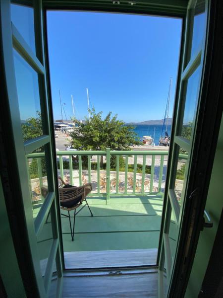 Mentor Home Adamas - Milos