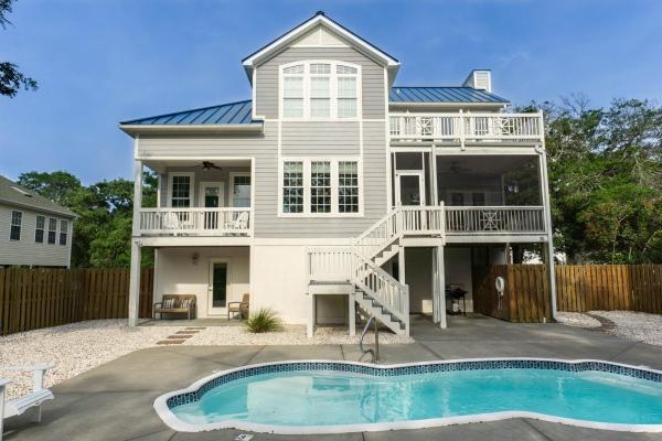 Time Stands Still By Oak Island Accommodations - Bald Head Island, NC