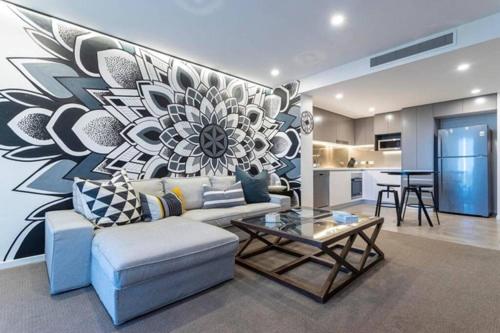 Inner City 1 Bedroom Apartment With Rooftop Pool And Parking - Serain Residences - Oxley