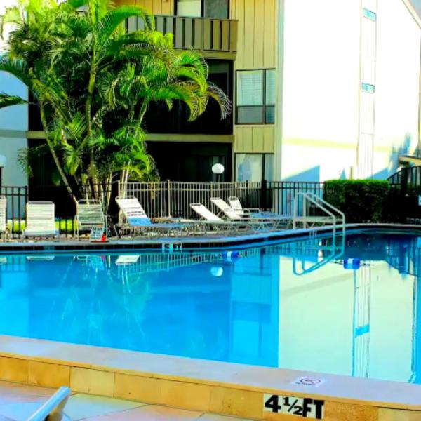 Sarasota Pool Apartment - Siesta Key, FL