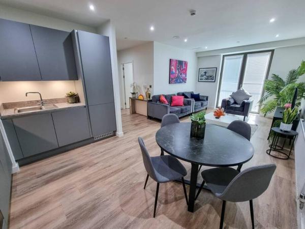 Luxury City Centre Townhouse With Parking - Manchester