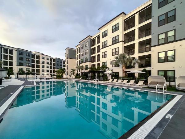 Tampa Westshore Club Condos By Barsala - Tampa, FL