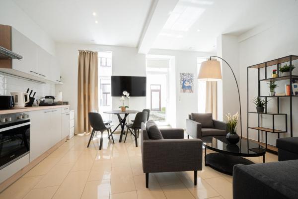 Modern And Lovely Apartment Next To Subway Station - Wien