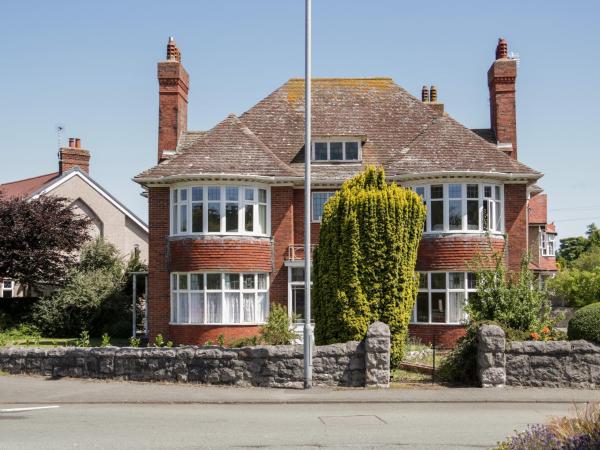 Seawinds 2a - Colwyn Bay