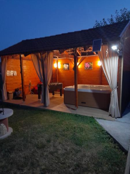 Vadrózsa Vendégház-apartman - Hongrie