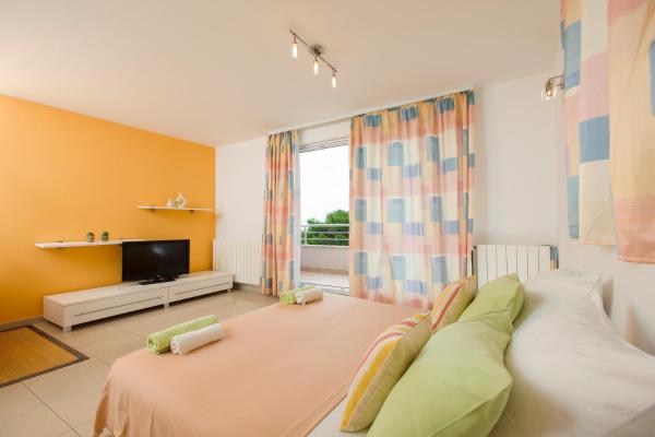 Room In Apartment - Cosy And Modern Family Apartment For 4 - Brela