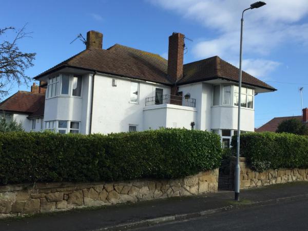 Sunnyside - Large Seaside Home With Views And Hot Tub - North Wales