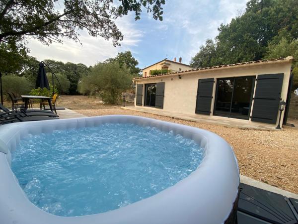 Appartement De Charme Avec Jaccusi - Alès