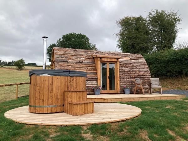 Delor - Bryntalch Glamping Pods - Shropshire