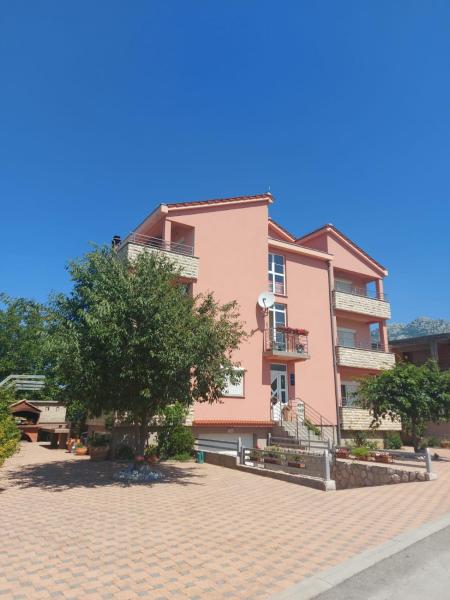 Apartments Marta - Starigrad