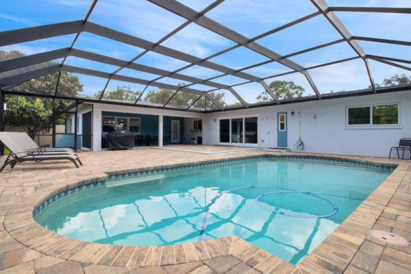 Mango Manor By Bradenton Beach Sleeps 10 W Pool - Bradenton, FL