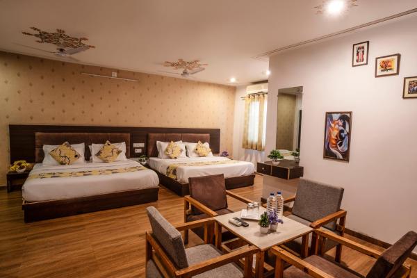 Tripli Hotels Arunoday Palace - Gujarat