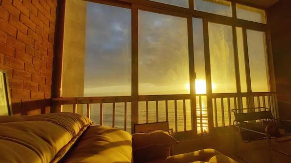 Vista Maravilhosa De Frente Para O Mar. Pé Na Areia! Vaga Na Garagem. - Santos