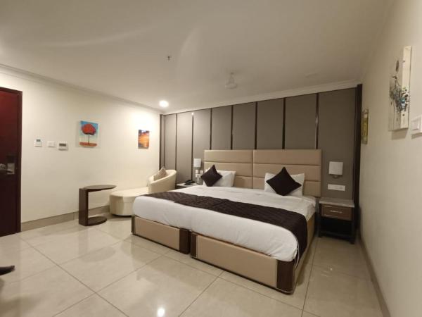 Rkn Grand Hotel - Puducherry