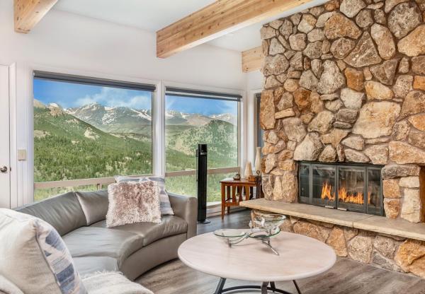 Trails End Vacation Home At Windcliff Home - Estes Park, CO