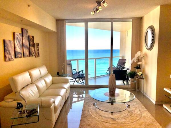 Gorgeous Oceanfront Sunny Isles Beach Condo - Sunny Isles Beach, FL