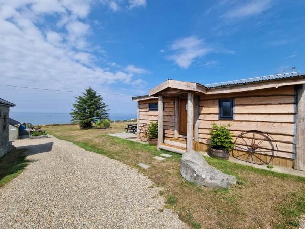 Byre Cottages & Log Cabin - Cardigan