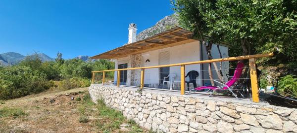 Home Of Laurel - Montenegró