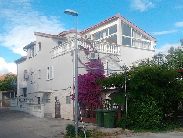 Apartments & Rooms Tony - Vodice